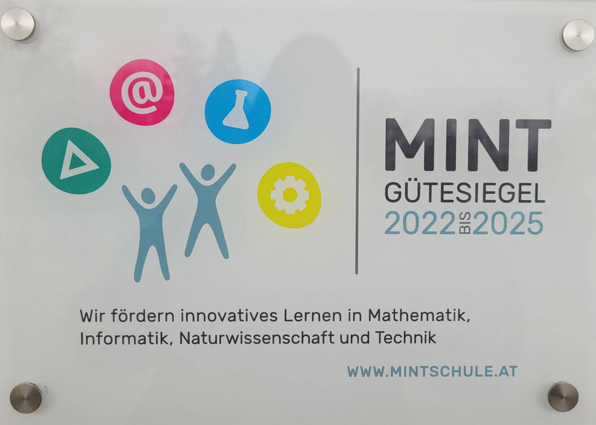 MINT-Schwerpunkt - NÖ Mittelschule für Wirtschaft und Technik Wiener Neustadt